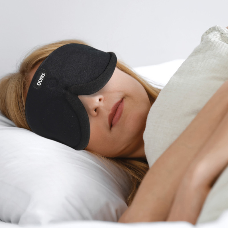 Magnetic mask with gel pockets