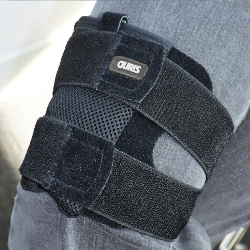 Magnetic bandage with gel pockets